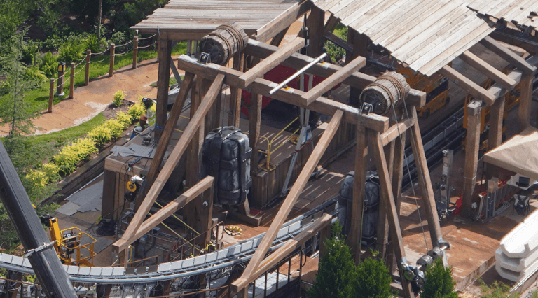 Epic Universe construction update: Toothless, Hiccup in Isle of Berk