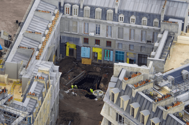 Epic Universe construction: Celestial Park water, Chronos tower