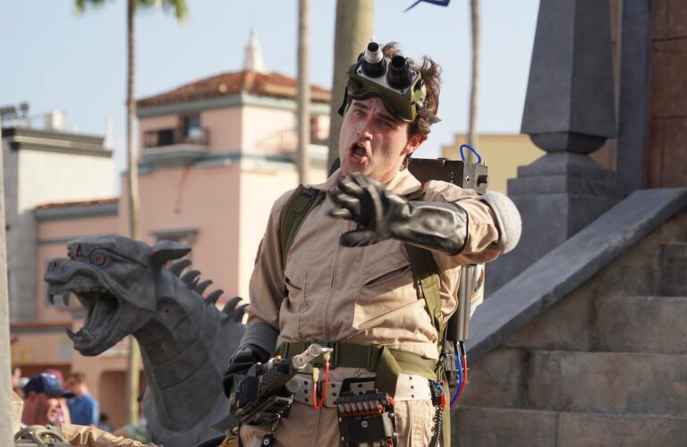 Universal Studios parade: 88 photos of visual details, characters