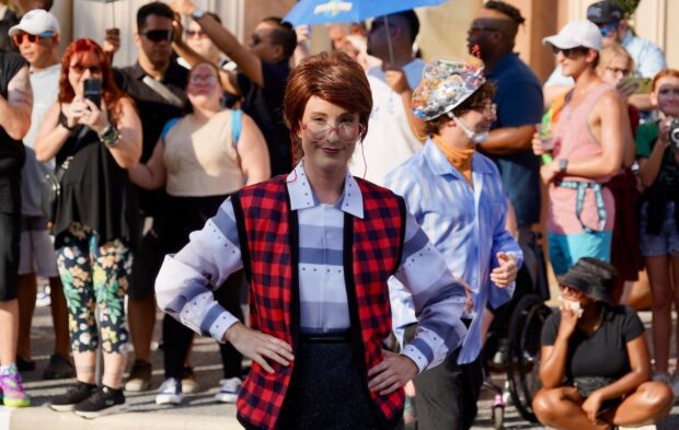 Universal Studios parade: 88 photos of visual details, characters