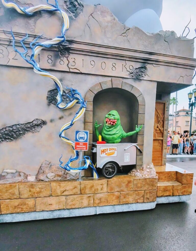 Photos of Universal's new parade floats: 'E.T.,' 'Back to the Future'