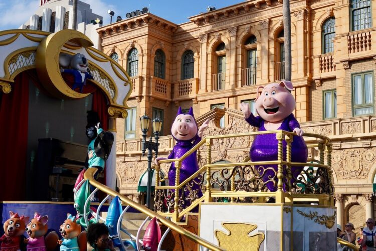 Universal Studios parade: 88 photos of visual details, characters