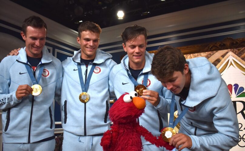 Olympics: Elmo meets Simone Biles, tweets to Stephen Nedoroscik