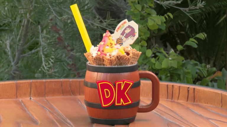 Donkey Kong Country at Universal Japan with Shigeru Miyamoto