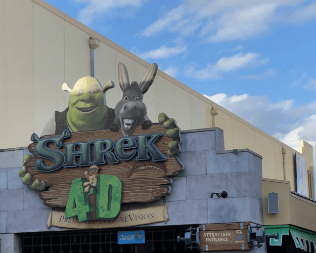 Shrek castle to display projection mapping at Universal park