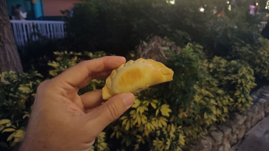 Toma at Busch Gardens: Tasting food w/ Manolo Gonzalez Vergara