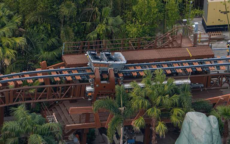 Donkey Kong coaster ride-testing with real people at Epic Universe