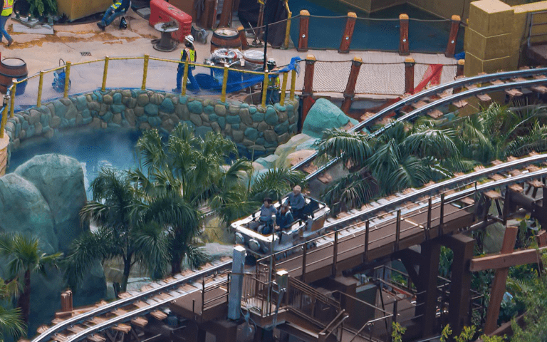 Donkey Kong coaster ride-testing with real people at Epic Universe