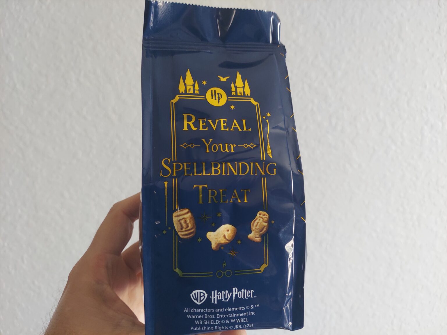 Butterbeer Goldfish, Hershey's Kisses celebrate Harry Potter drink