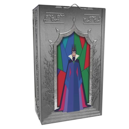 Snow White popcorn buckets at AMC, Cinemark