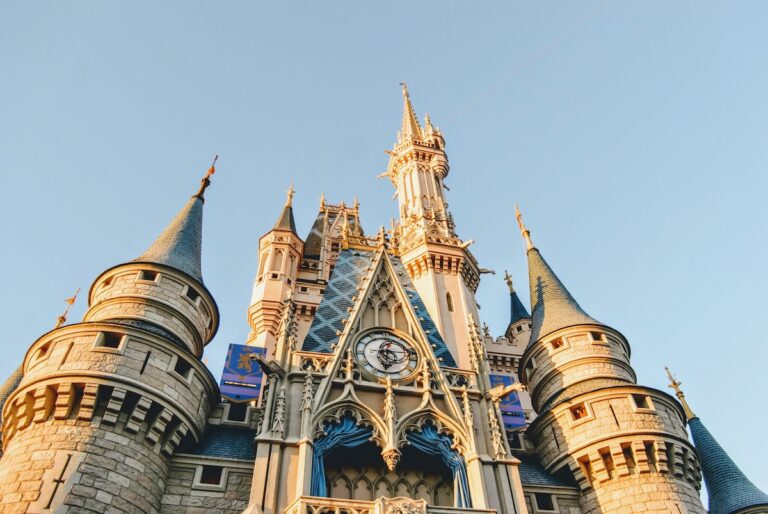 Cinderella Castle classic paint scheme returning to Magic Kingdom