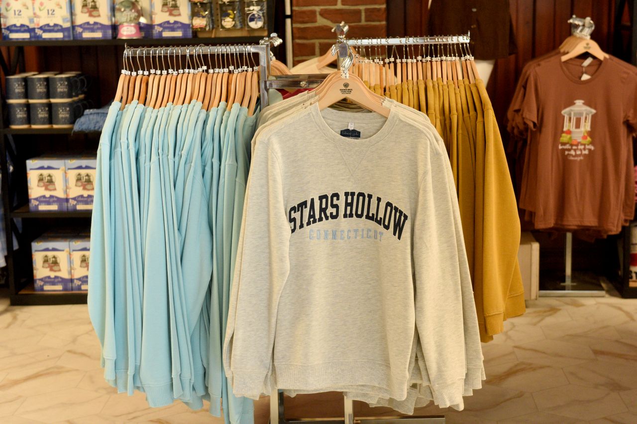 Gilmore Girls 25th anniversary in Stars Hollow, Warner Bros. Studio